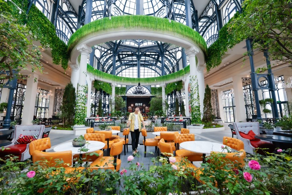 Cafe nhà kính Aqua City - vẻ đẹp của kiến trúc Châu Âu cổ kính